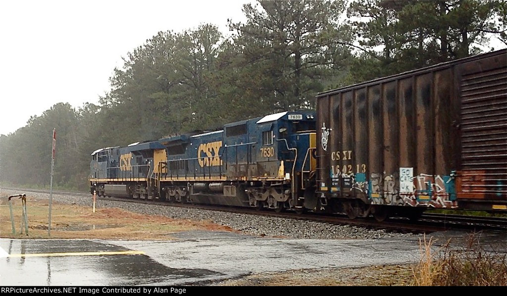 CSX ES40DC 5419 and C40-8 7630